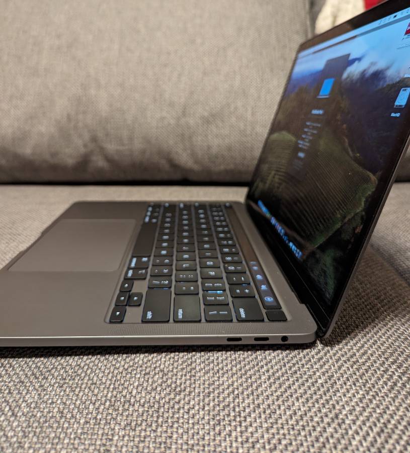 MacBook Pro 13 i7 16gb RAM | Looknet