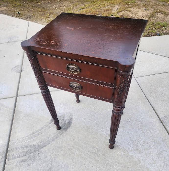 antique mahogany NIGHT STAND side table 2 drawers 1940S Federal