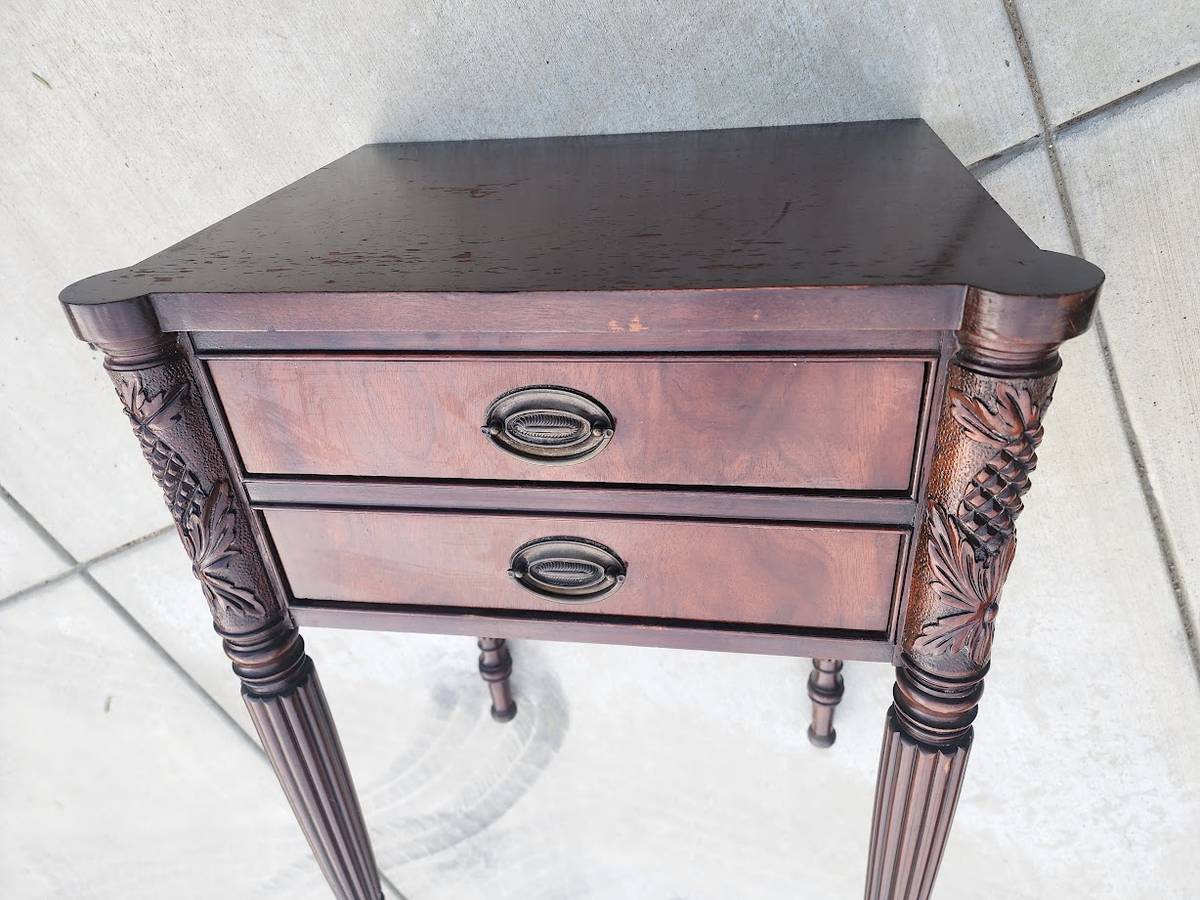 antique mahogany NIGHT STAND side table 2 drawers 1940S Federal