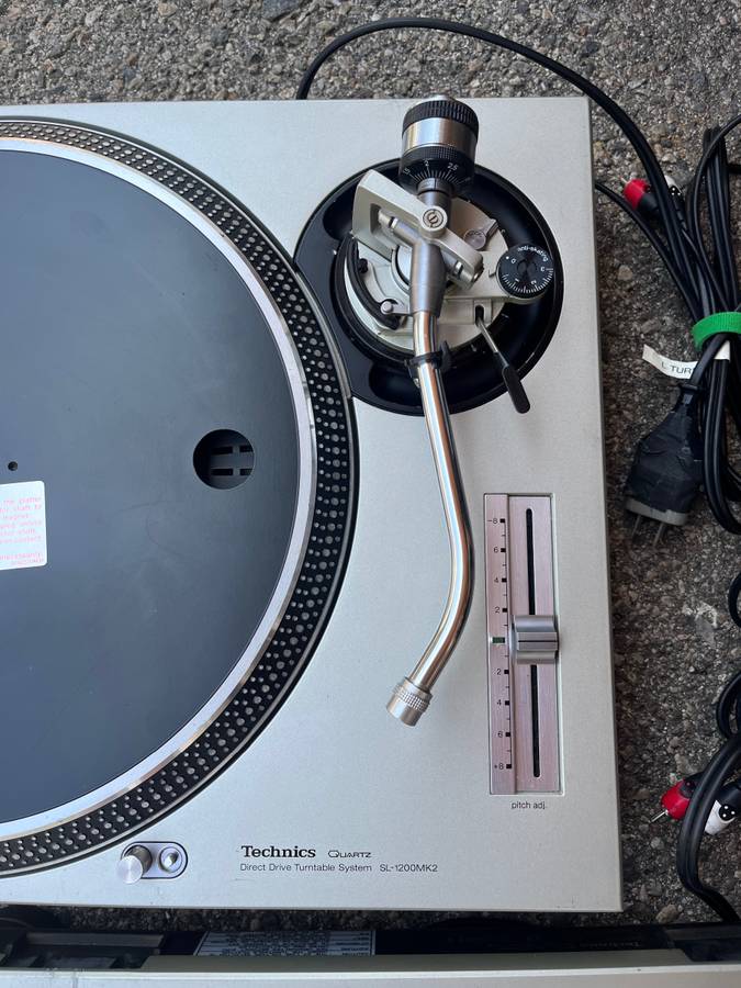 pair of TECHNICS sl-1200mk2 turntables 1200mk2 1200 mk2 dual voltage | Looknet