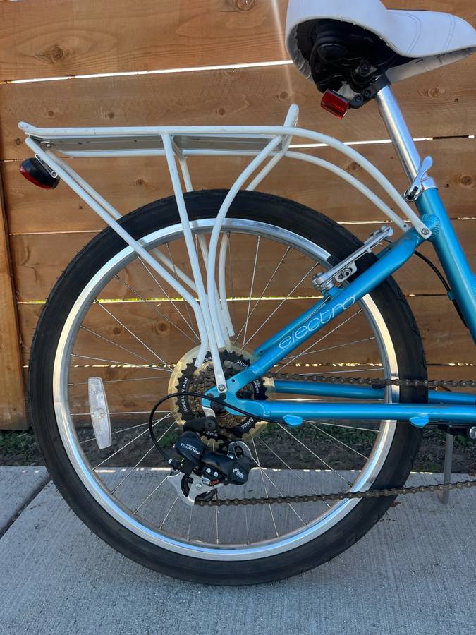 Electra Townie 21 Speed Aluminum 24 inch Beach Cruiser | Looknet