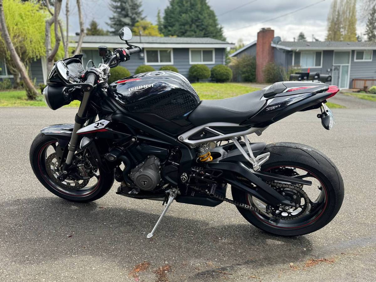 2018 Triumph Street Triple 765 RS | Looknet