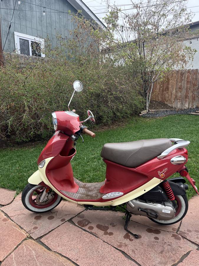 2022 Buddy 50 CC Pamplona Genuine Scooter | Looknet