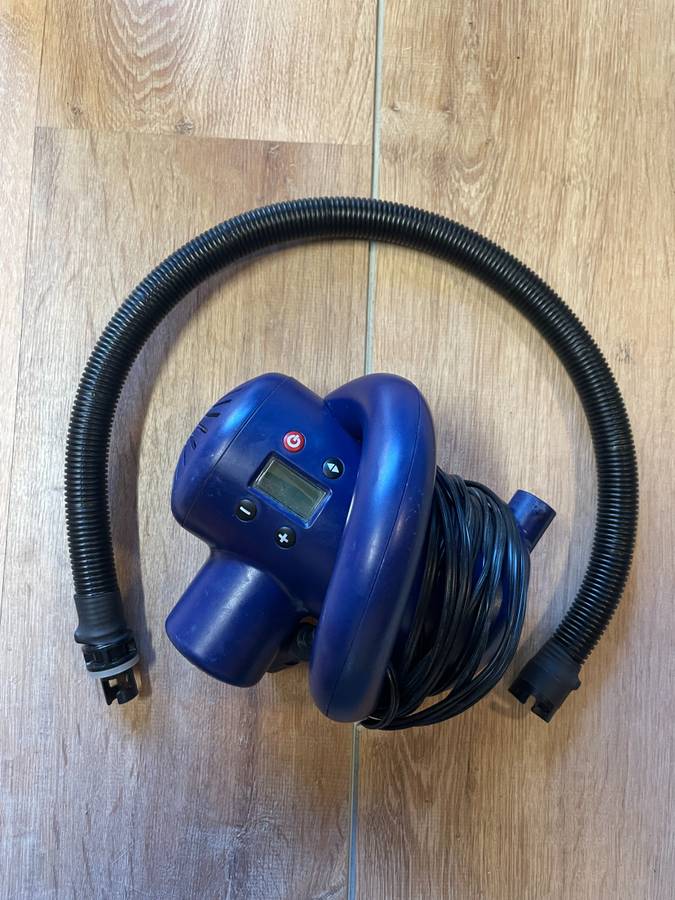 AIRE Tandem Inflatable Kayak and accessories | Looknet