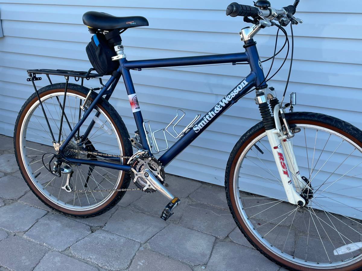 Smith & Wesson Custom Police Mountain Bike | Looknet