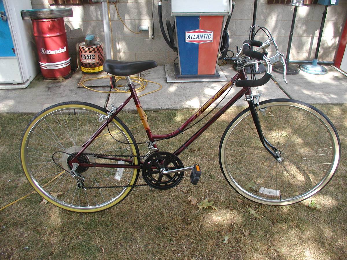 Vintage Huffy Girls 10 Speed Road Bike | Looknet
