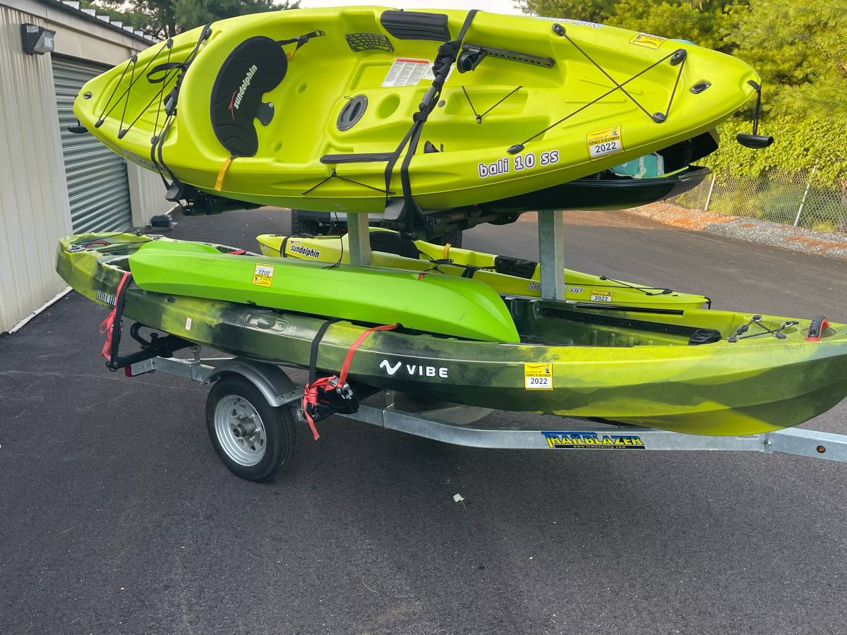 2 Tier Trailblazer Kayak trailer and 5 Kayaks | Looknet