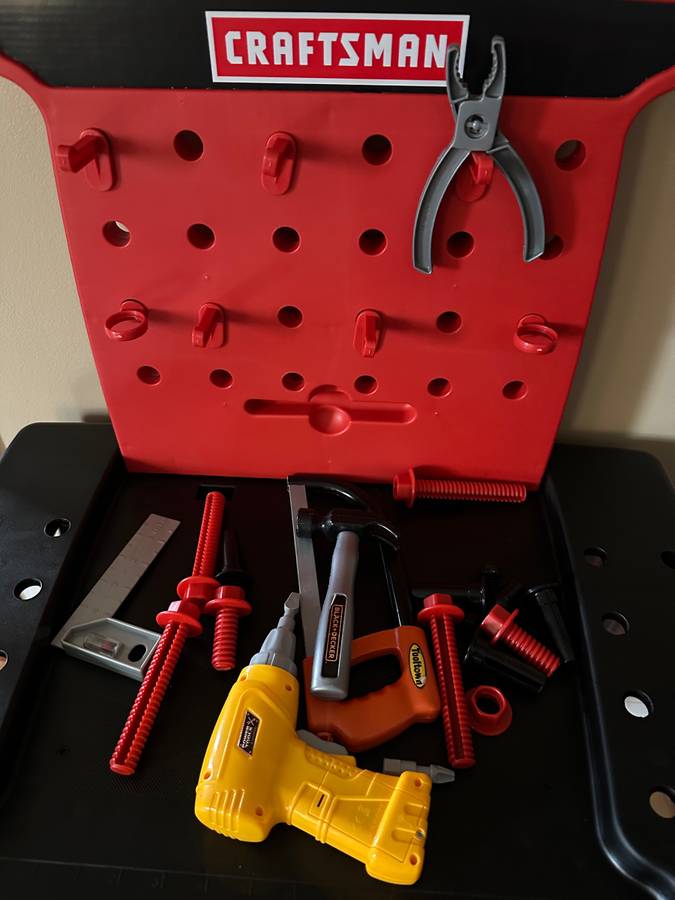 CRAFTSMAN Toy Work Bench | Looknet