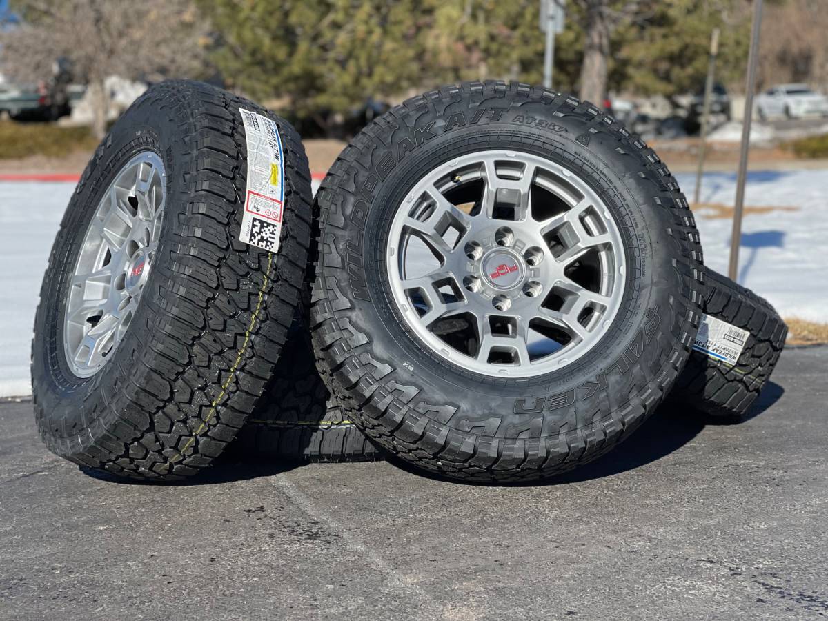 Toyota Silver 17” Tacoma 4Runner rims 6 lug Wheels & Tires FJ Cruiser ...